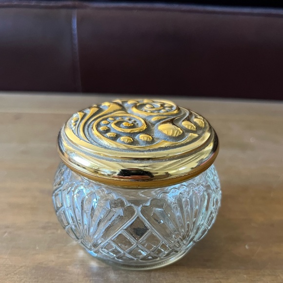 Avon | Accents | Vintage Avon Jar In Excellent Condition No Chip Or ...